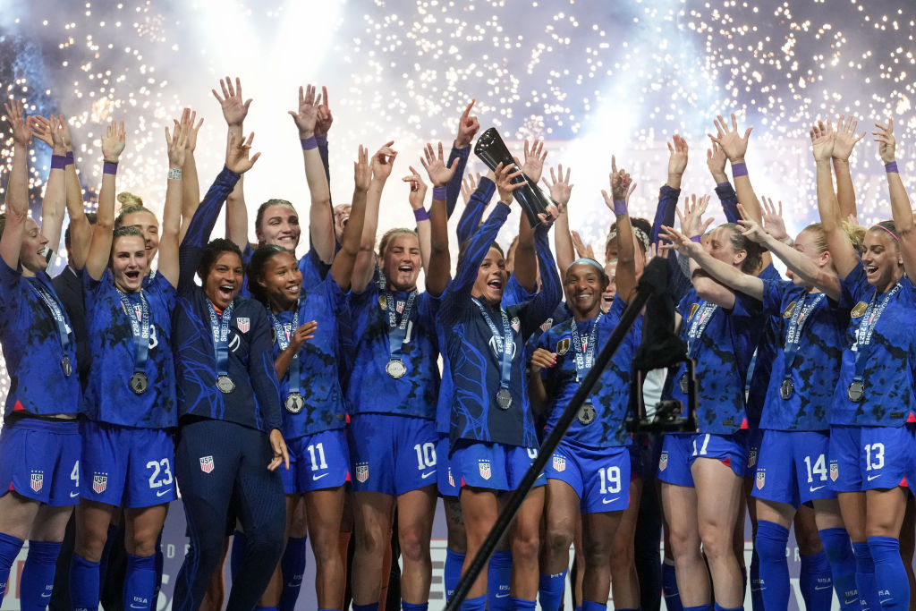 ¡EE.UU. triunfa en la Copa SheBelieves 2023! - Sopitas USA